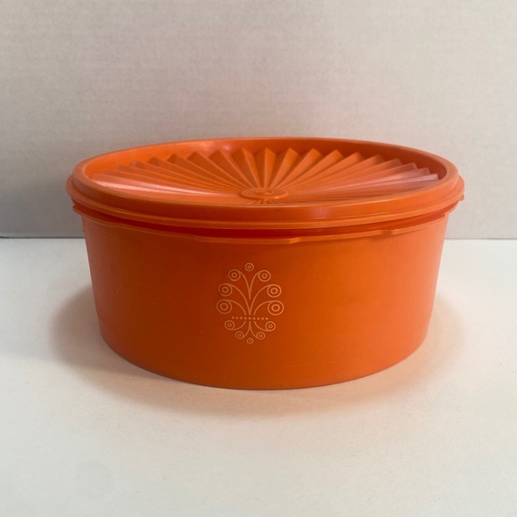 Tupperware | Kitchen | Vintage Tupperware Orange Round Container ...
